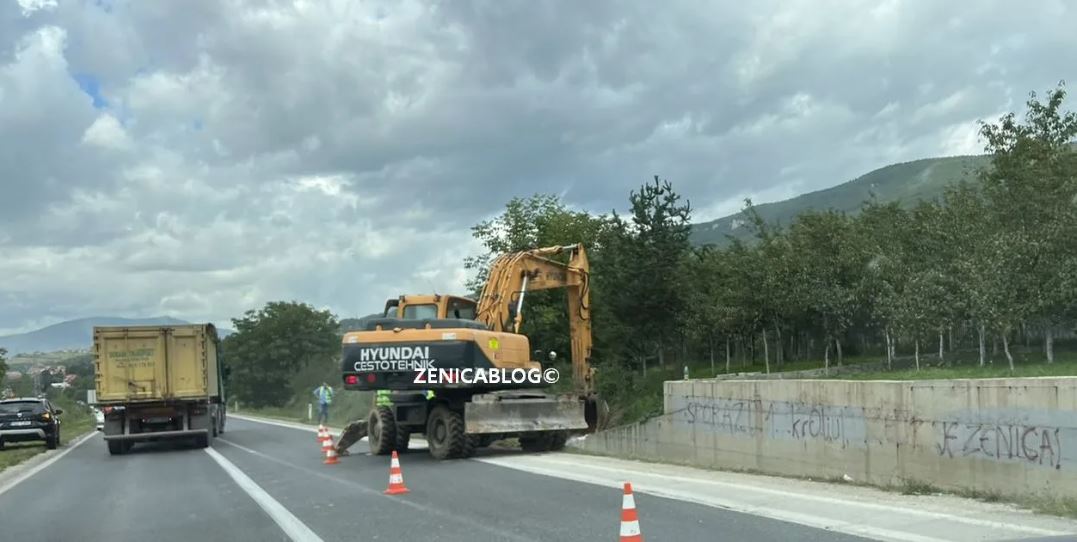 Federalna inspekcija istrajna: počelo rušenje potpornog zida uz parcelu ...